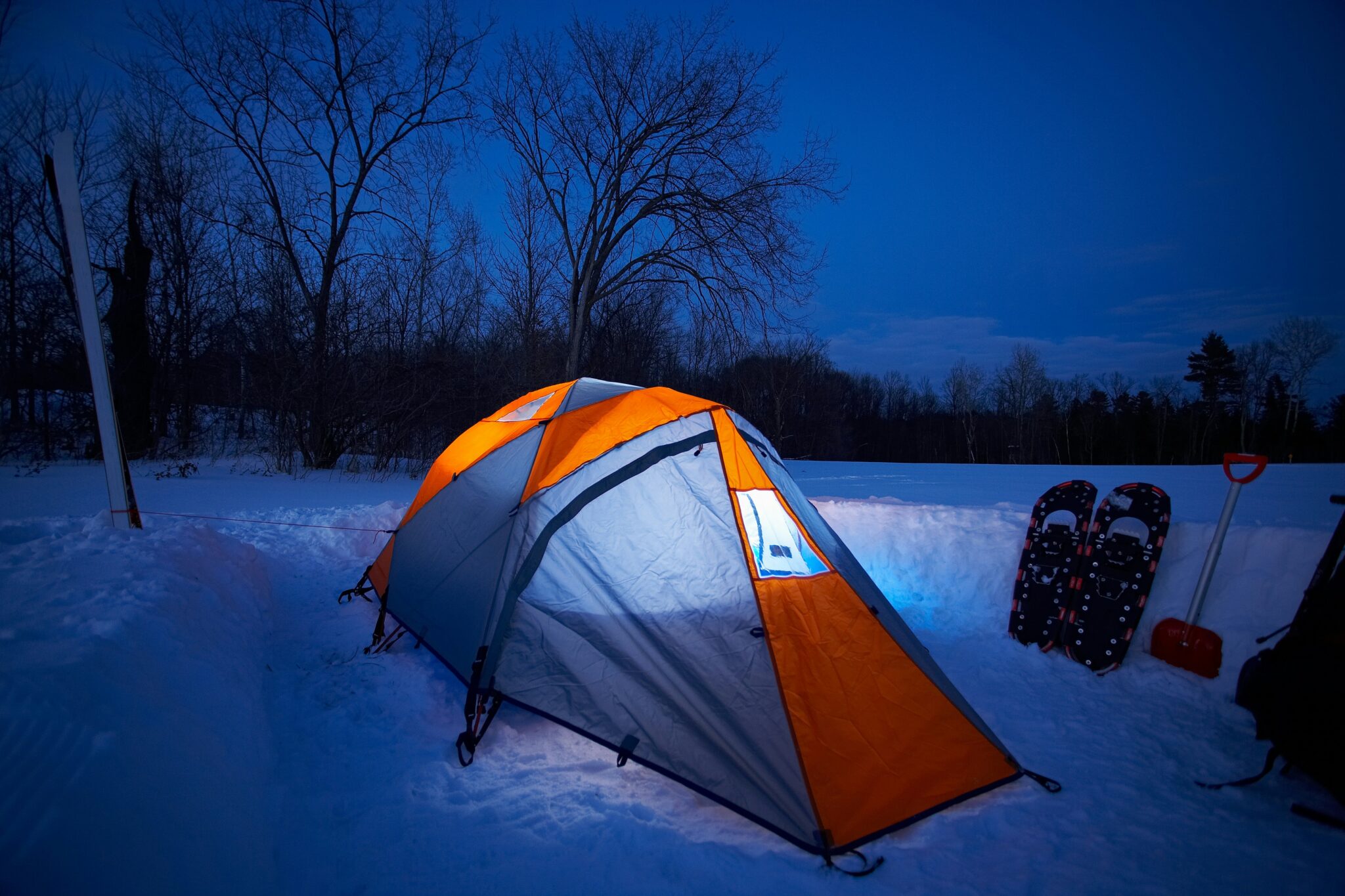 Recognizing Frostbite Symptoms During Winter Camping